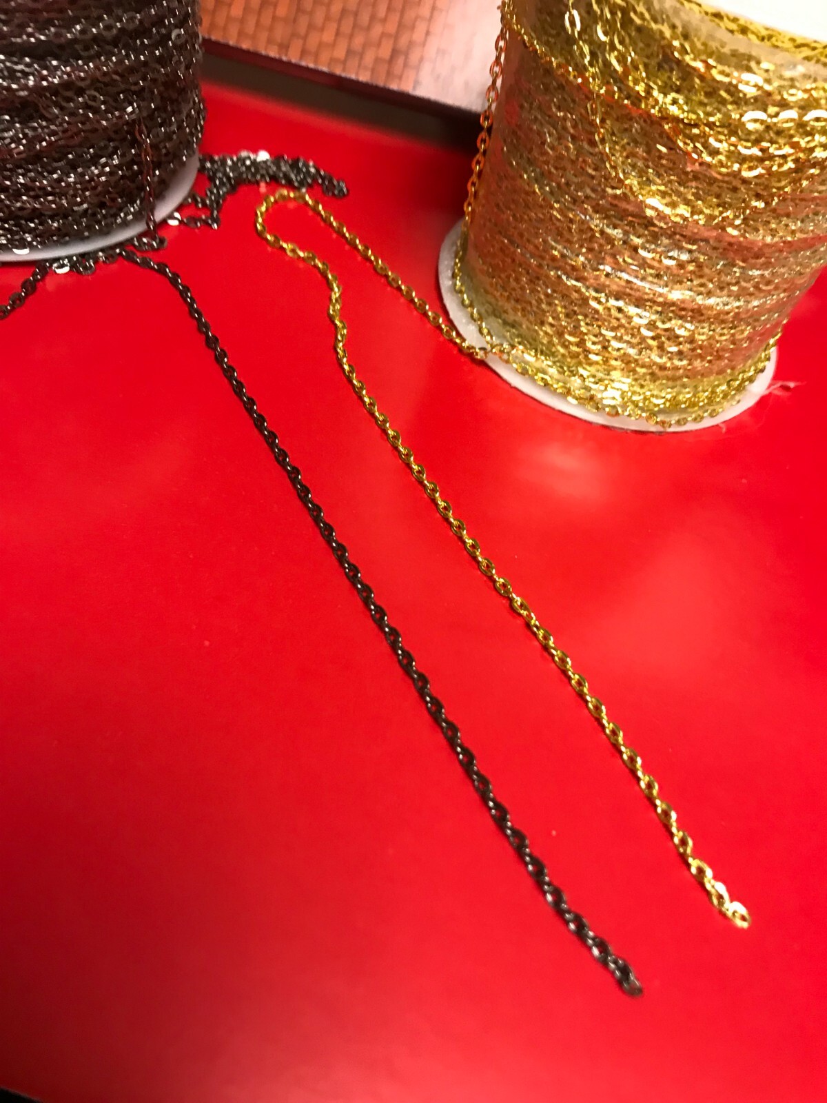 5 FEET OF METAL HOBBY CHAIN (COLOR GOLD) MULTI SCALE HO, S AND O SCALE ...