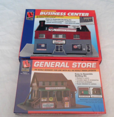Life-Like Downtown Business Center Kit 1373 & General Store 433-1351 ...