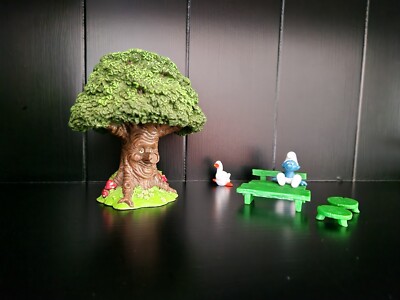 Smurf Garden Play Set green + Awesome TREE Very Cool Item 🌳 | eBay