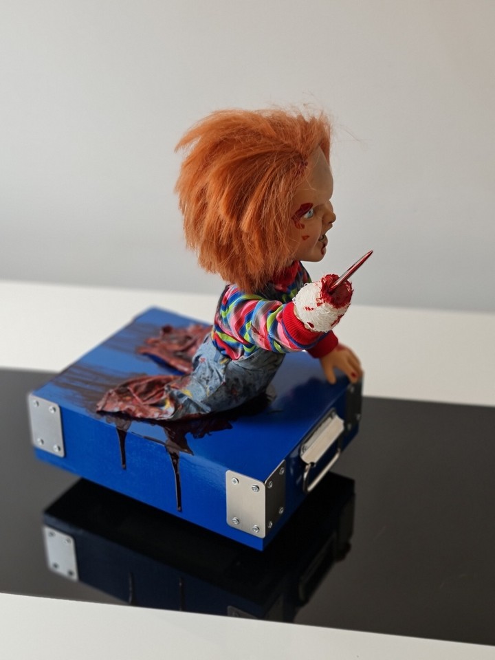 Custom Chucky Doll from 'Childs Play 2' End Scene on Blue Cart - Mezco ...