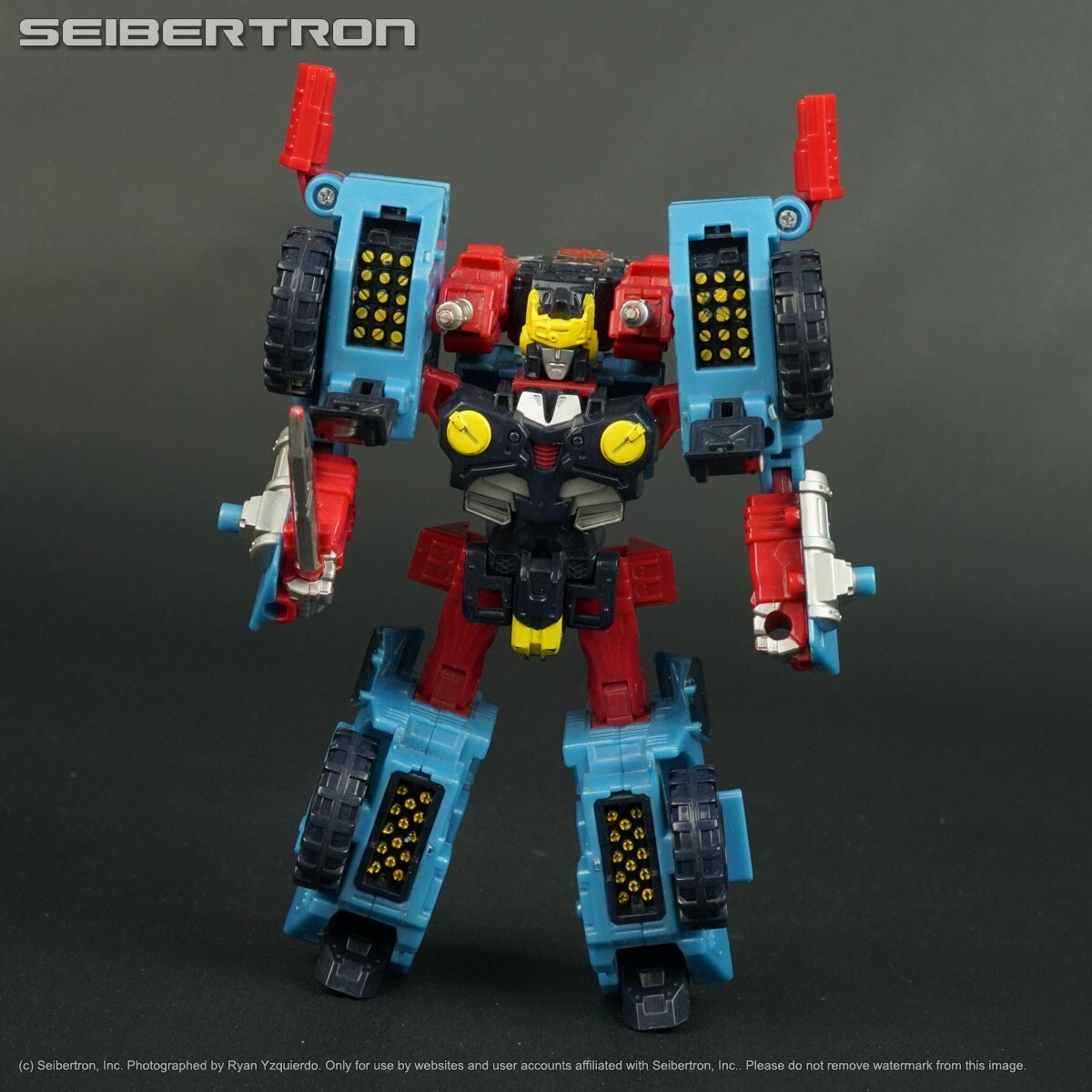 Transformers Cybertron Defense Hot Shot