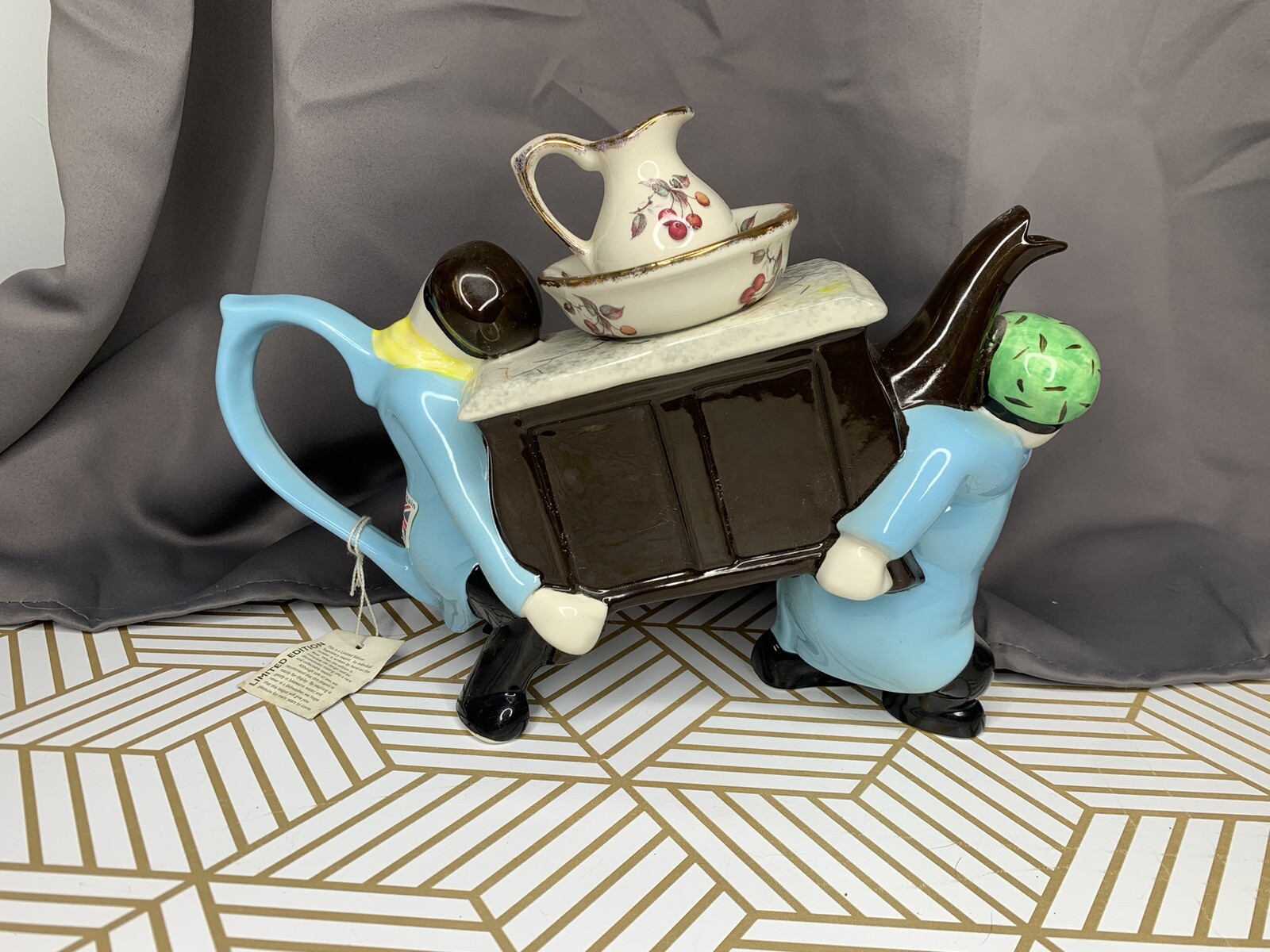 Rare Limited Edition Swineside Teapottery The Removal Men TeaPot ...