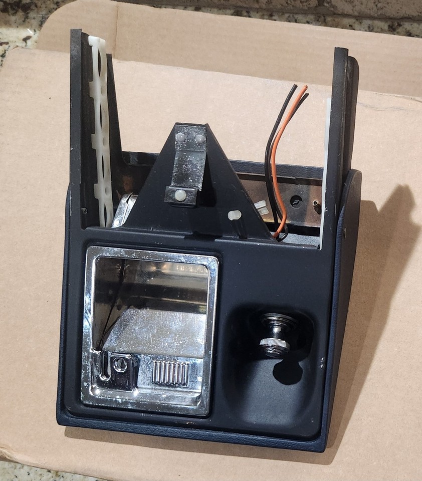73-87 CHEVY GMC SQUARE BODY ASH TRAY ASSY K5, Suburban Blazer Very NICE ...
