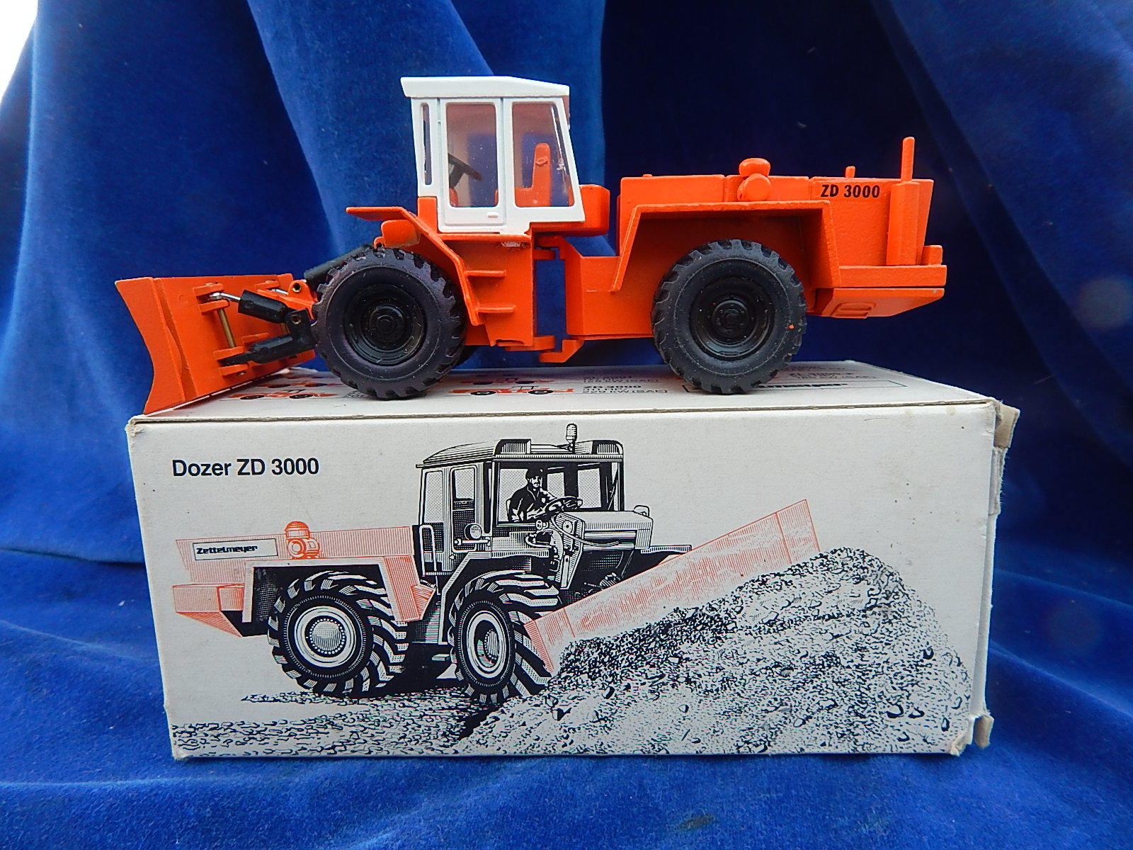 NZG - ZETTELMEYER - DOZER ZD 3000 - 1/50 - NR 197 | eBay