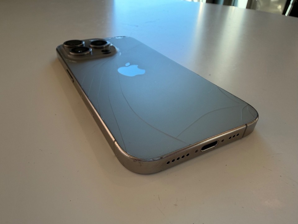 Apple iPhone 15 Pro Max 256GB Natural Verizon (Unlocked) BH 88% ...