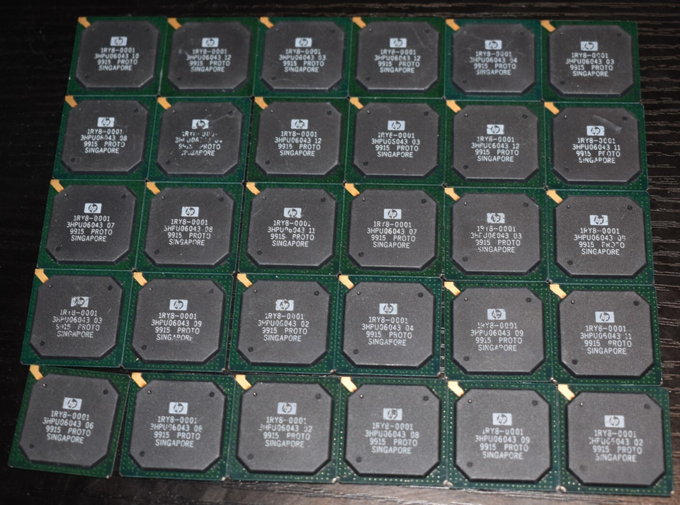 30 lot BIG HP BGA CHIPS scrap GOLD CORNER 1RY8 flat pack IC BOND WIRE ...