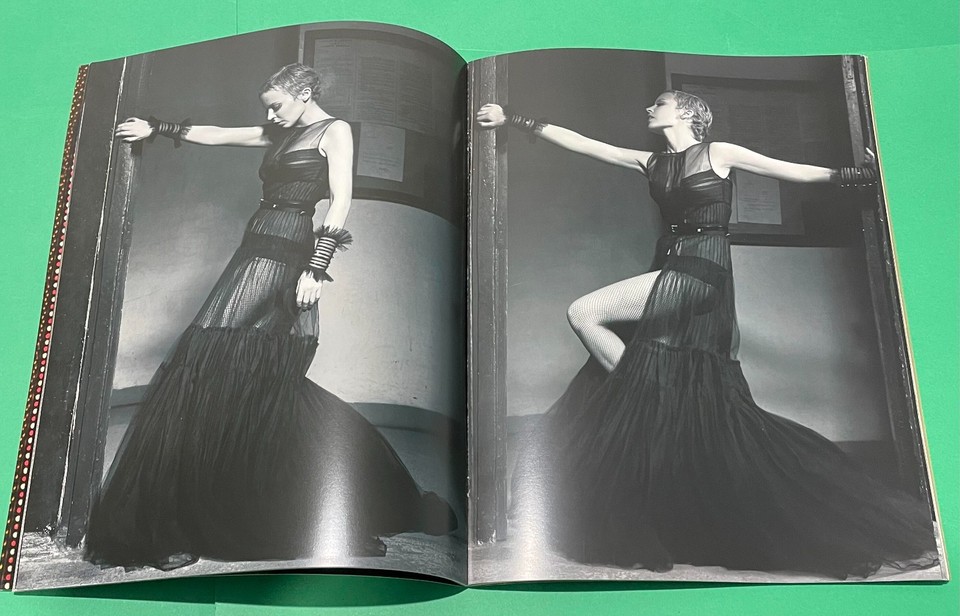 RARE KYLIE 2006 TOUR PROGRAM...DIVA, POP ICON, GAY... | eBay