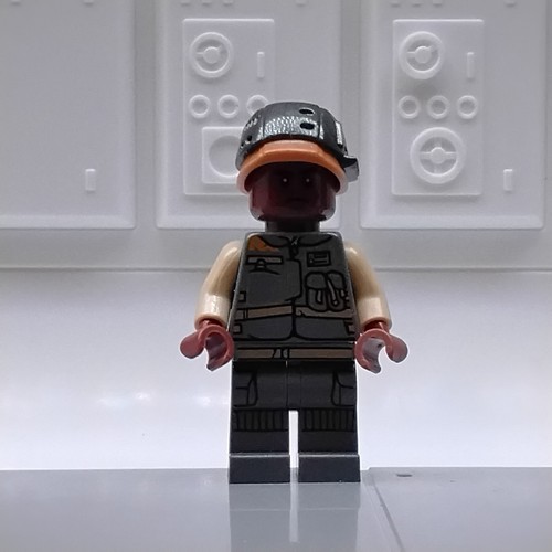 LEGO Rebel Trooper Corporal Tonc Minifigure Star Wars Rogue One 75164 ...