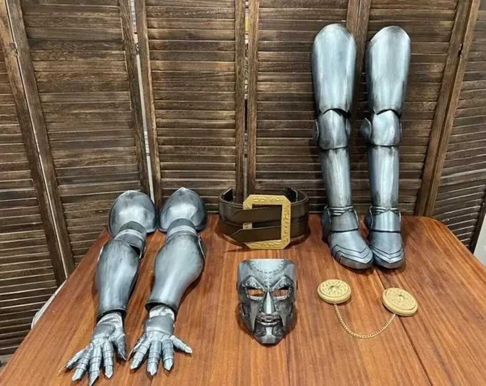 Doctor Doom Full Body Armor Larp Dr Doom Armor, Avengers Villain ...