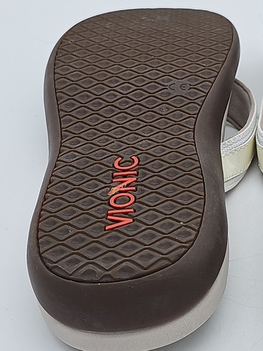 Vionic Flip Flop Sandals Women's 7 White Patent Leather Rubber Sole EUC ...
