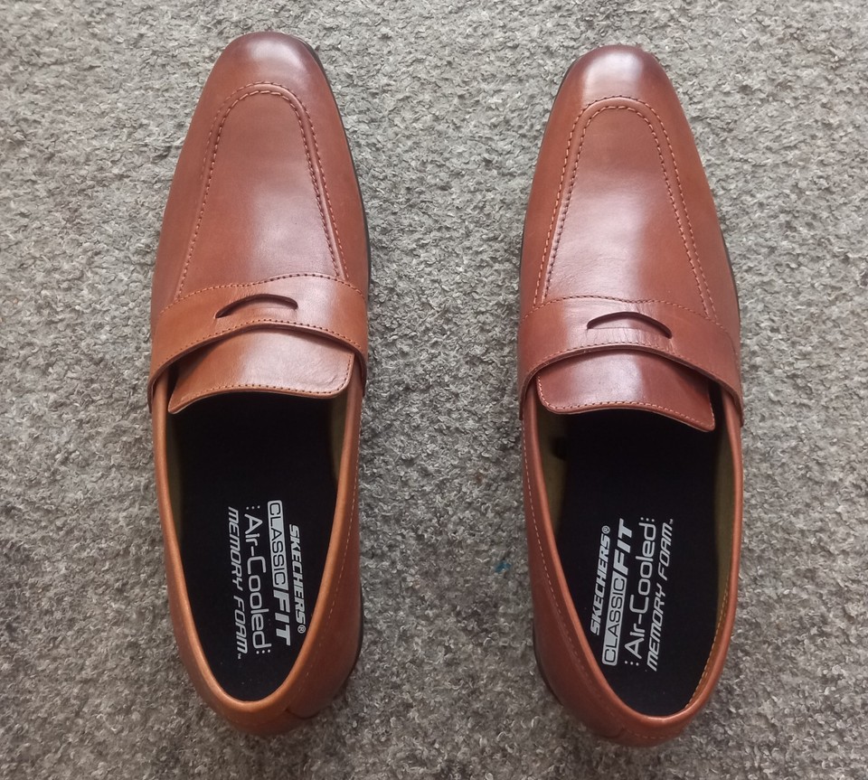 Skechers Trentmore Corinth Slip On Leather Memory Foam Shoes Size 12 UK ...