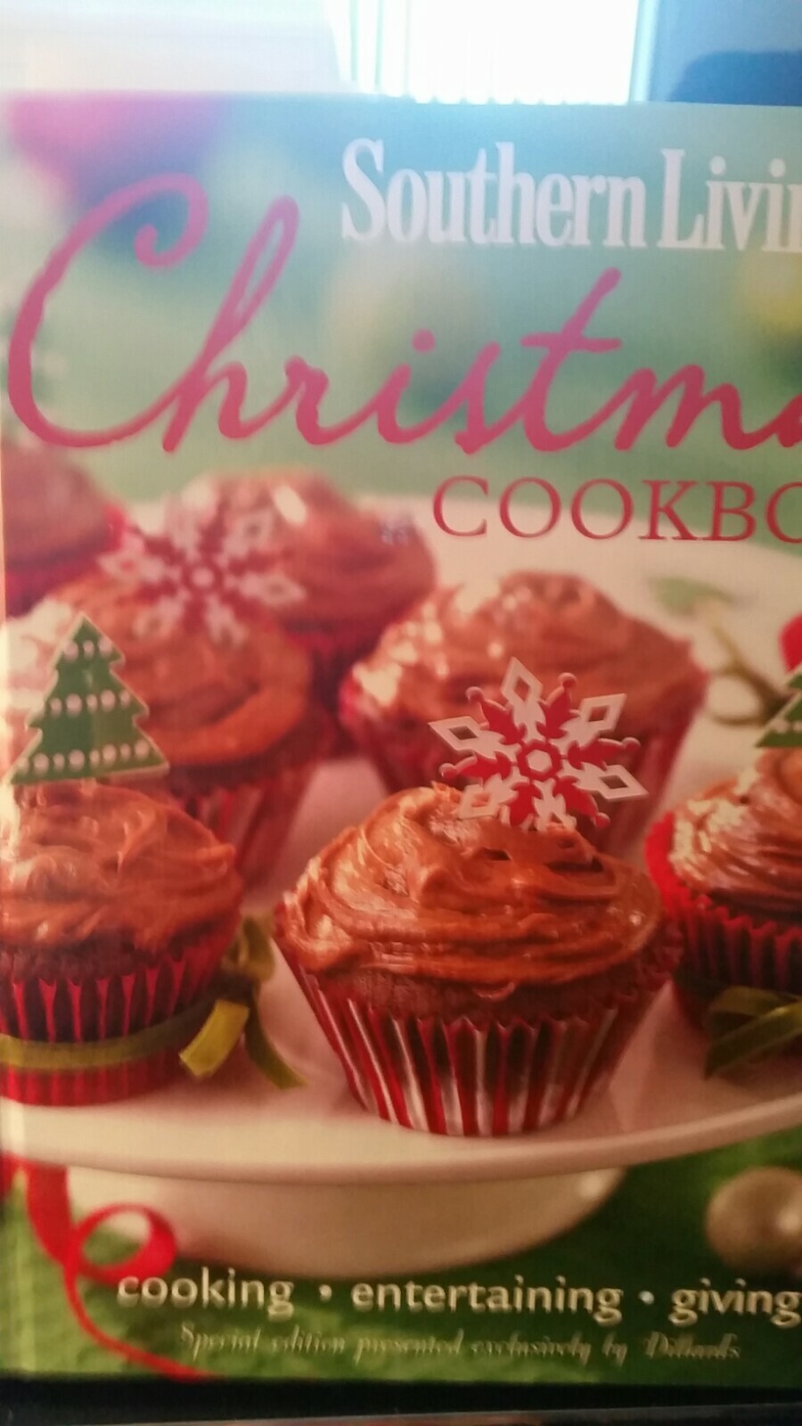 Dillard S Presents Southern Living Christmas Cookbook 2011 by House ...