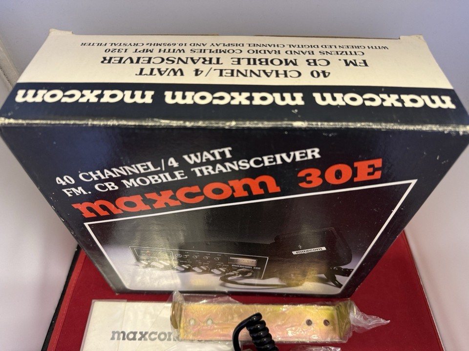 Maxcom 30E CB Radio Empty Box Microphone Bracket Instruction Manual (NO ...