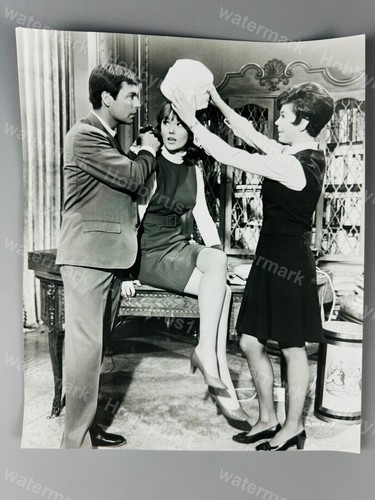 Mary Tyler Moore Robert Wagner Barbara Rhoades Movie Publicity Press ...