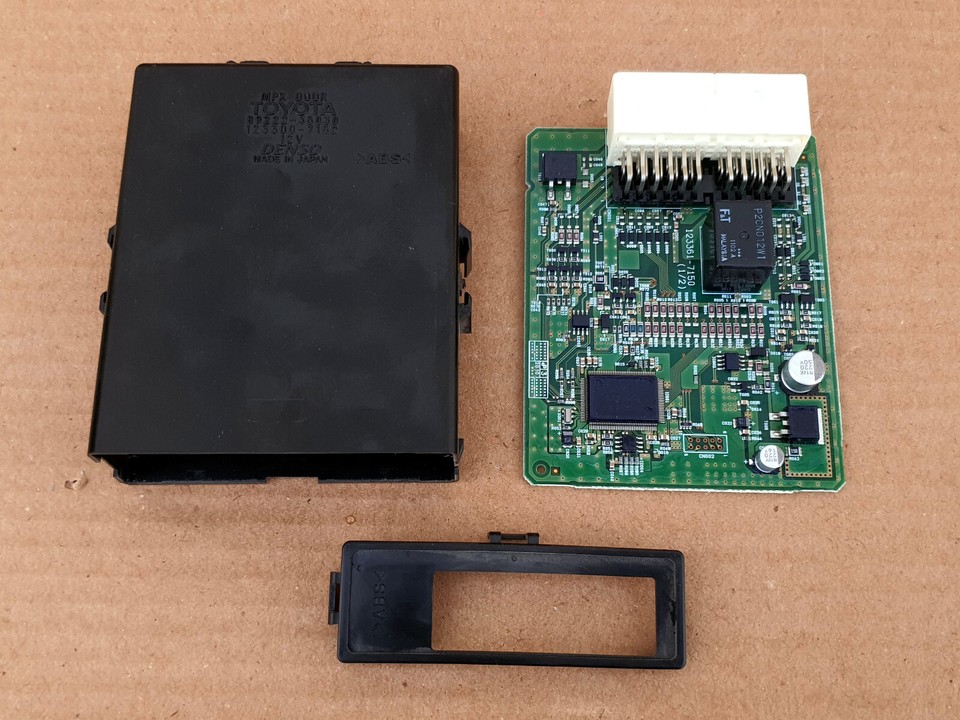 2010-2013 TOYOTA 4RUNNER Tailgate Liftgate Multiplex Control Module ...