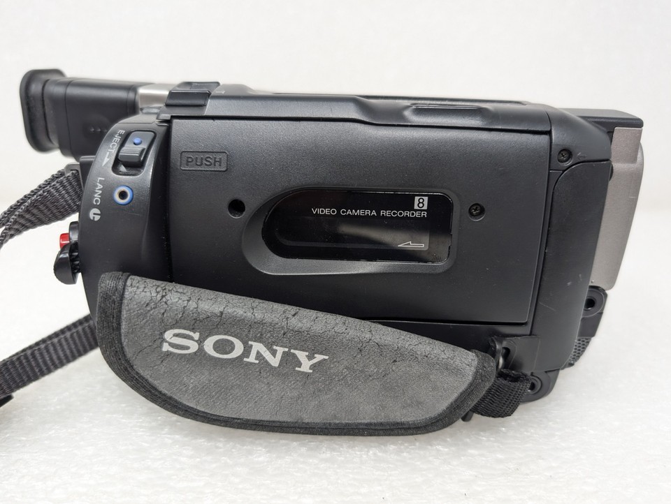 Sony Handycam vision CCD-TRV48E digital camera video 8 professional ...