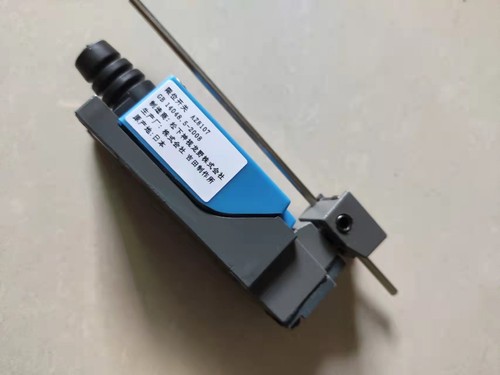 1PCS Panasonic AZ-8107 Limit Switch AZ8107 250V AC 5A High Quality Fast ...