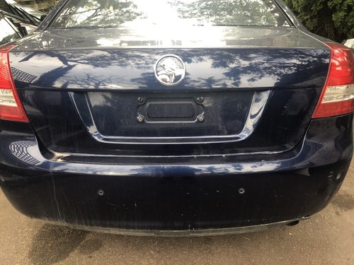 VE COMMODORE Series 1 Boot lid dark blue | eBay Australia