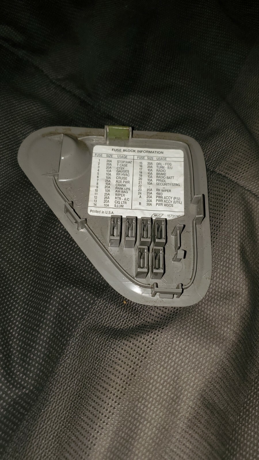 1995-99 Chevy GMC Sierra Tahoe Suburban Yukon Fuse Block Cover Lid Gray ...