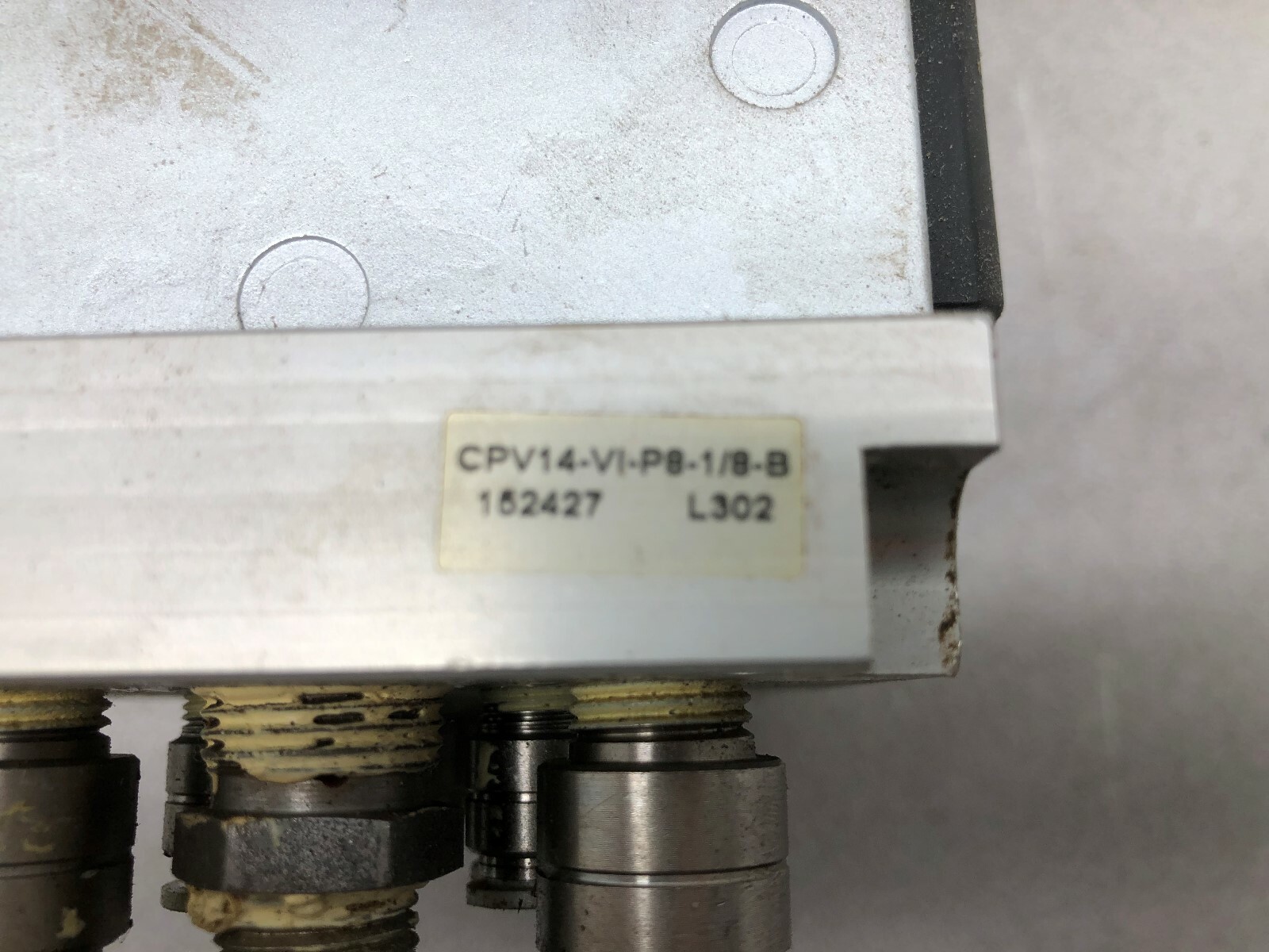 USED FESTO PNEUMATIC SOLENOID MANIFOLD VALVE CPV14-GE-DI01-8 /CPV-14-VI ...