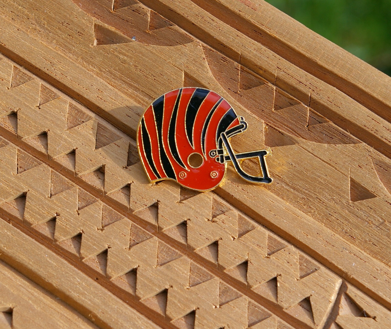 Cincinnati Bengals Helmet NFL 1 3/8" Metal & Enamel Pin Pinback by ...