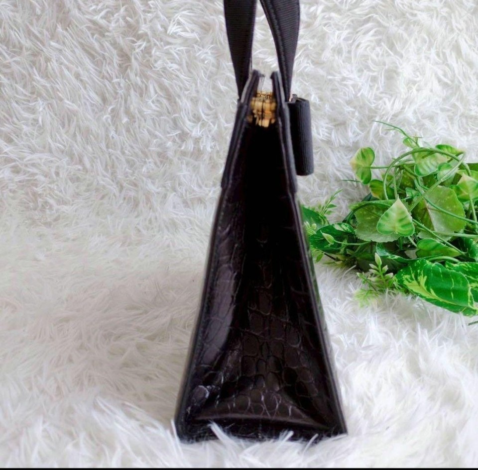 Salvatore Ferragamo Croco Embossed Vara Ribbon Leather | eBay