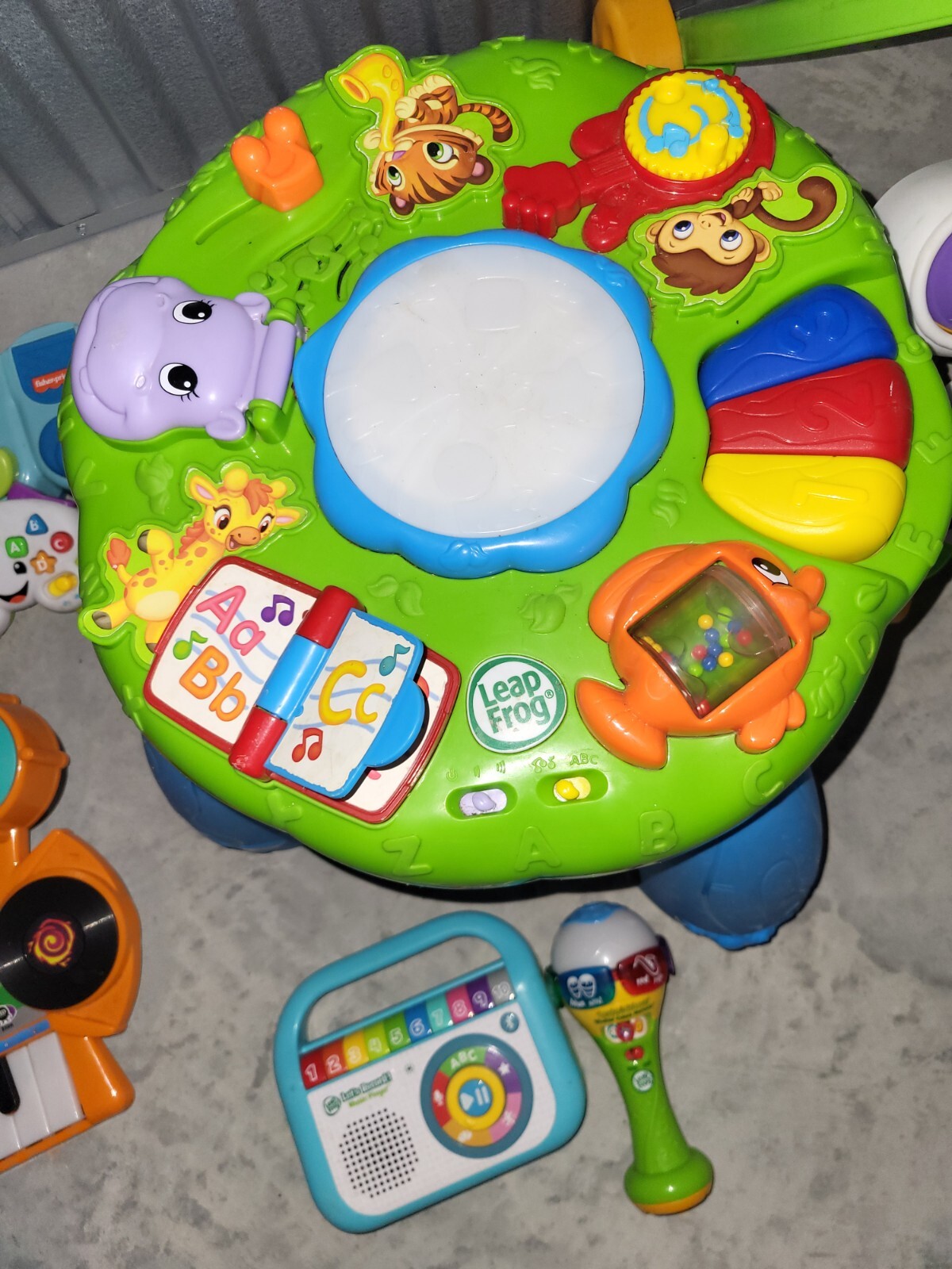Leap Frog Activity Table Learn Ngroove Marraccas LeapFrog Let's Record ...