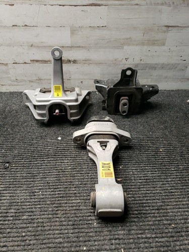 21830-AA200 21950-F2000 21810-AA000 Engine Mount & AutoTransmission ...