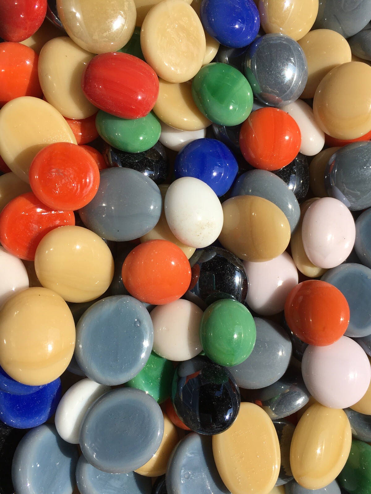 1 Lb MOSAIC DECORATIVE GLASS OPAQUE FLAT BOTTOM MARBLES PINK GRAY RED ...