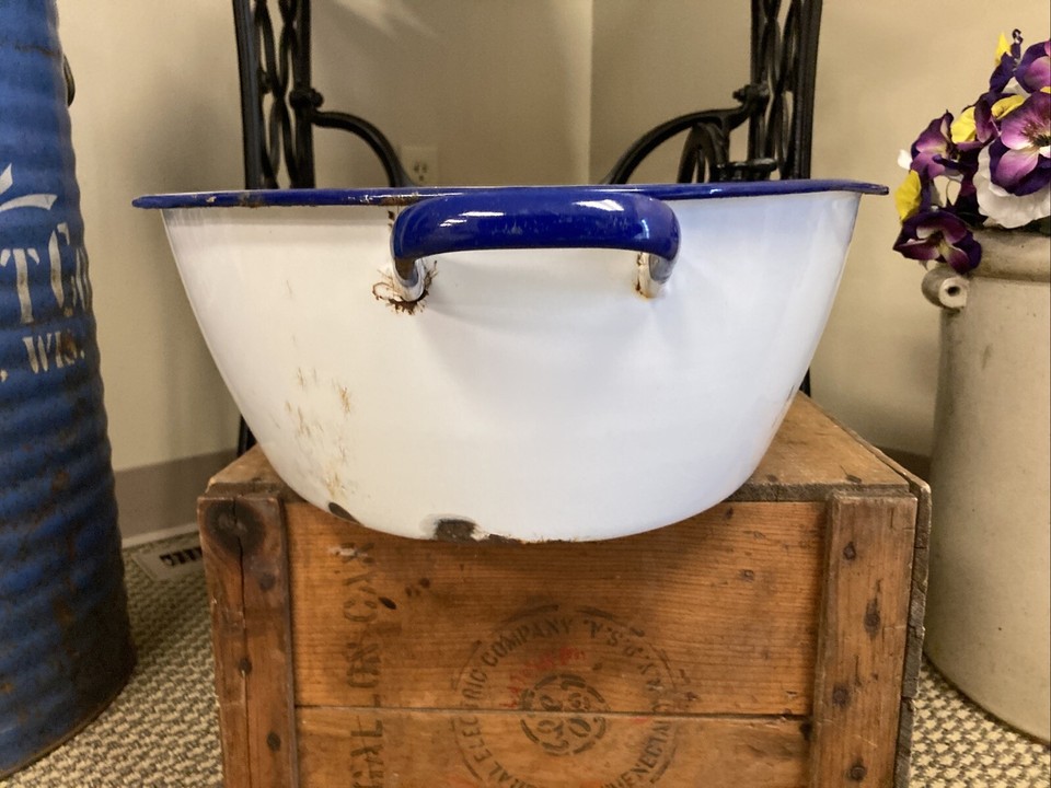 Large Enamel Ware Tub Basin Oval Wash Bowl 20 1/4” White Blue Baby Bath ...