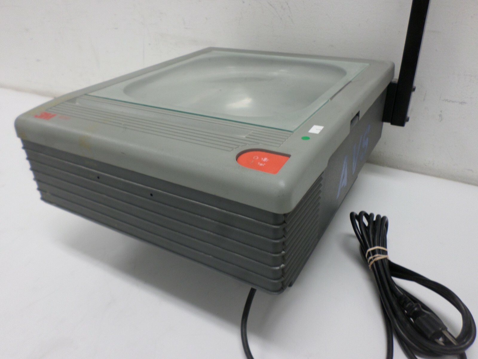 3M 9050 Overhead Projector Model 9000AJA (Bad Bulb) | eBay