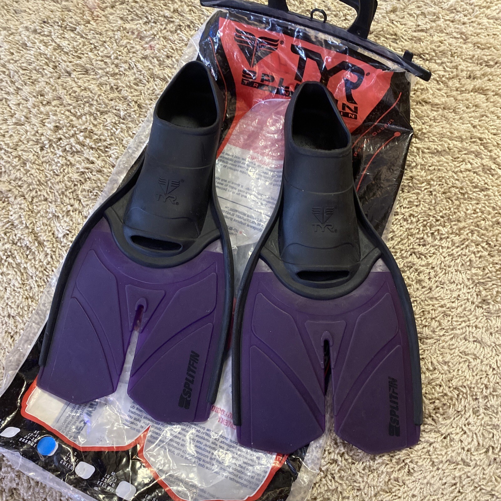 Flippers TYR Purple Split fin Training Fun size 1-2 XXS Made in Italy ...