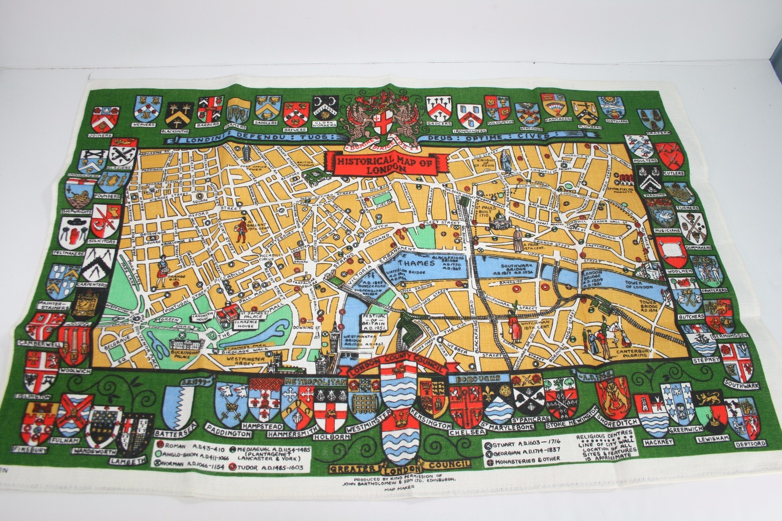 Vintage Linen Historical Map of London 30" x 20" Wall Decor Tourist ...
