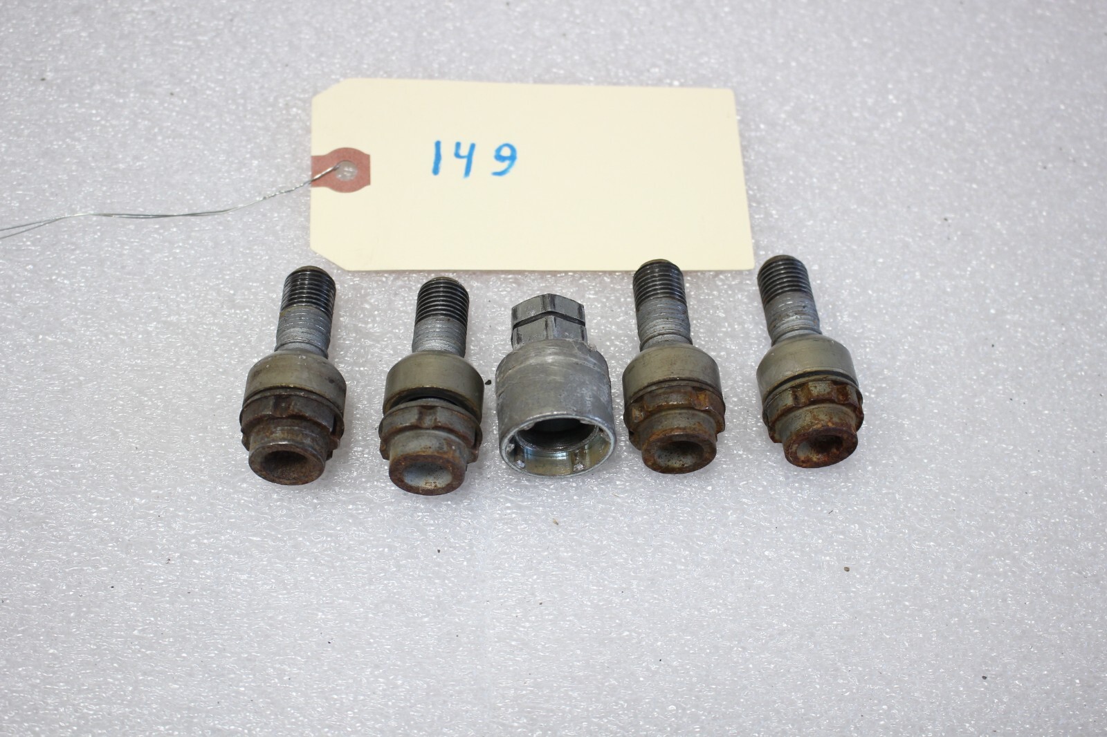 Porsche 991 997 911 Carrera 996 986 Wheel Lug Nut Bolt Anti Theft ...