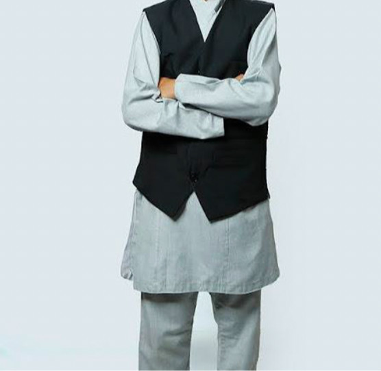 Daura Suruwal With Khukuri