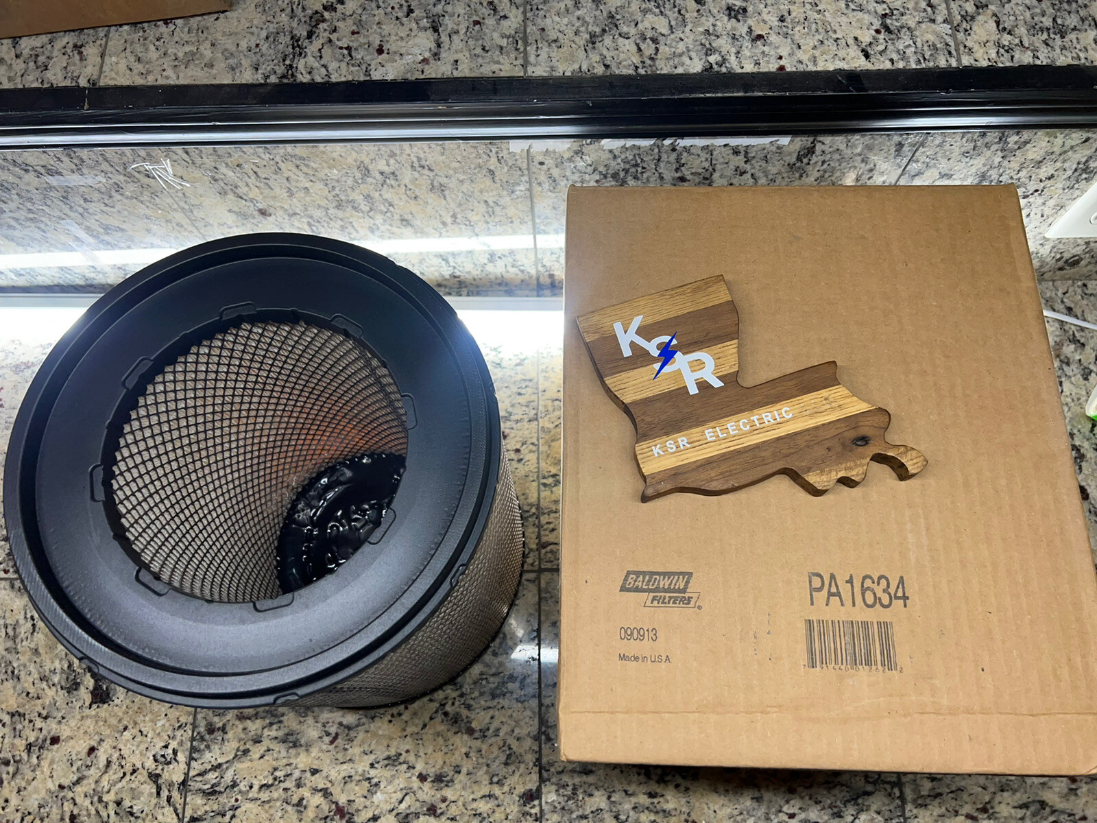 CATERPILLAR 7W5317 - Air filter cross reference