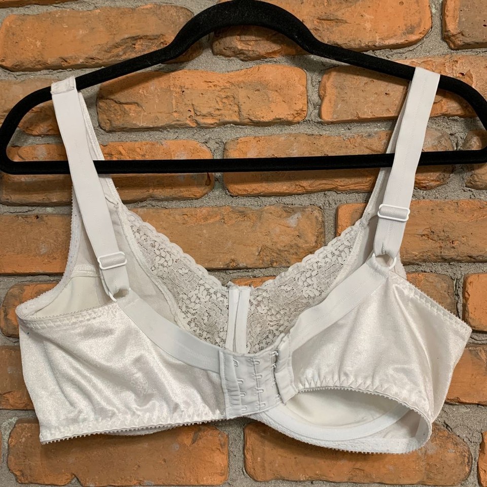 Playtex Women's Secrets Jacquard Full Figure Unlined Underwire Bra 4422 ...