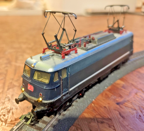 Märklin 39120 E-Lok E10.3 der DB Bügelfalte MFX-DIGITAL SOUND | eBay.de