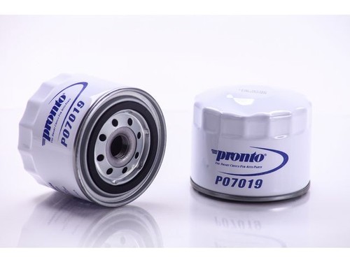 For 1991-1995 Volvo 940 Oil Filter 66647RBMT 1992 1993 1994 2.3L 4 Cyl ...