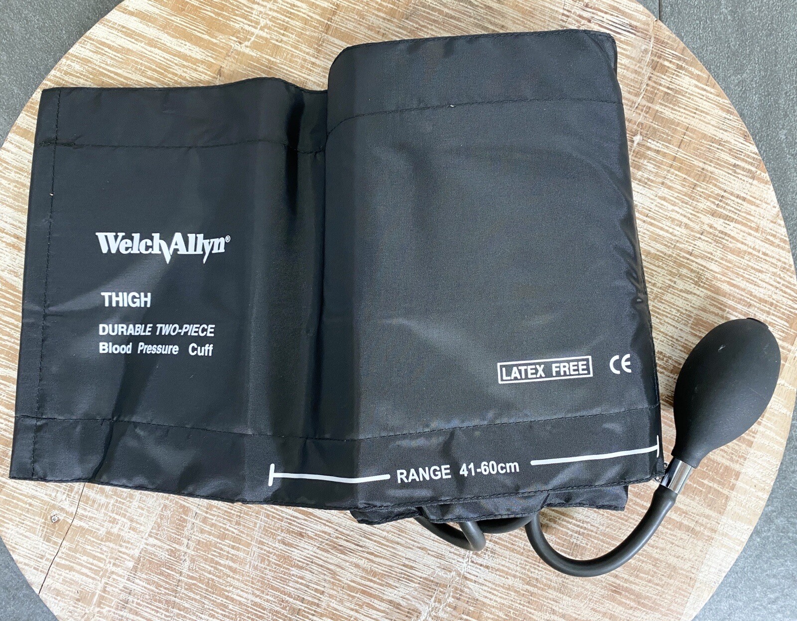 Welch Allyn DuraShock Aneroid Sphygmomanometer Thigh 2-Piece Cuff DS44 ...