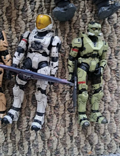 X 7 Halo 3 Gold Arbiter Thel 'Vadam Action Figure Mcfarlane With Others ...