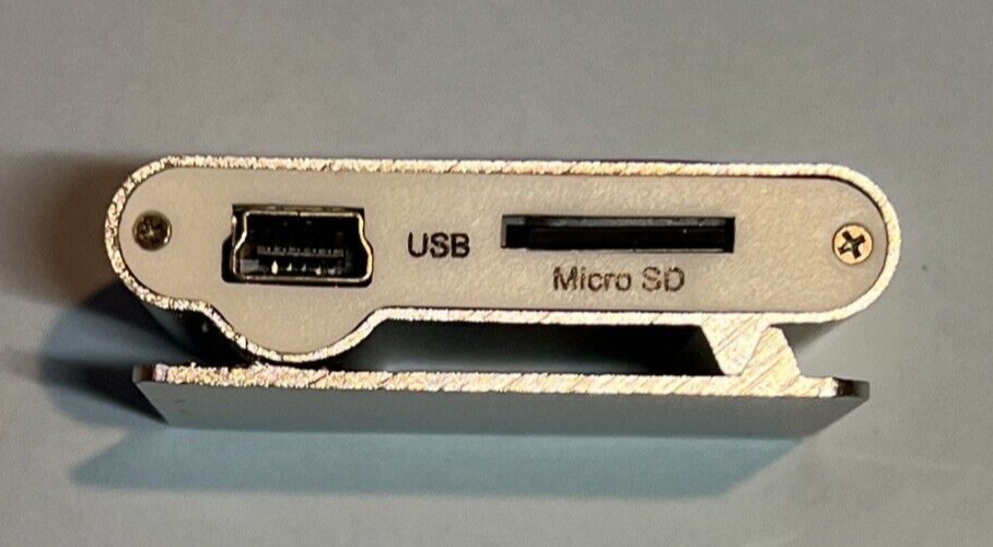 Lot 2 MP3 Multimedia Player with 1GB USB Flash Disk Small Silver With ...