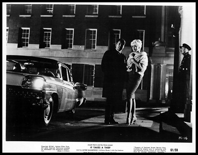 Jayne Mansfield + Carl Möhner in It Takes a Thief (1951) ORIGINAL PHOTO ...