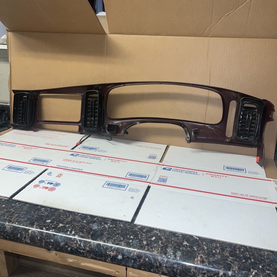 2000-2005 BUICK PARK AVENUE OEM DASH TRIM INSTRUMENT CLUSTER BEZEL PN ...