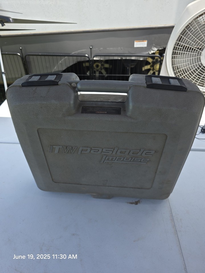 ITW Paslode Model 325 Solid State Nailer *UNTESTED* Nailer And Case ...