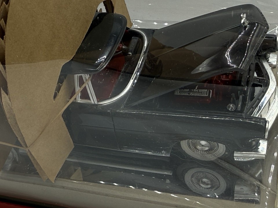 Revell lincoln 1956 Lincoln Continental Factory Built Store Display ...