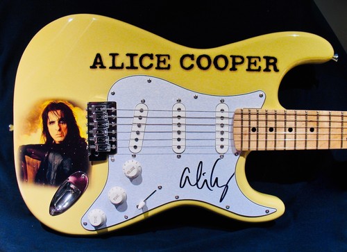 ALICE COOPER-Rare Autographed Electric Guitar-Goth Hard Rock-EPPERSON ...