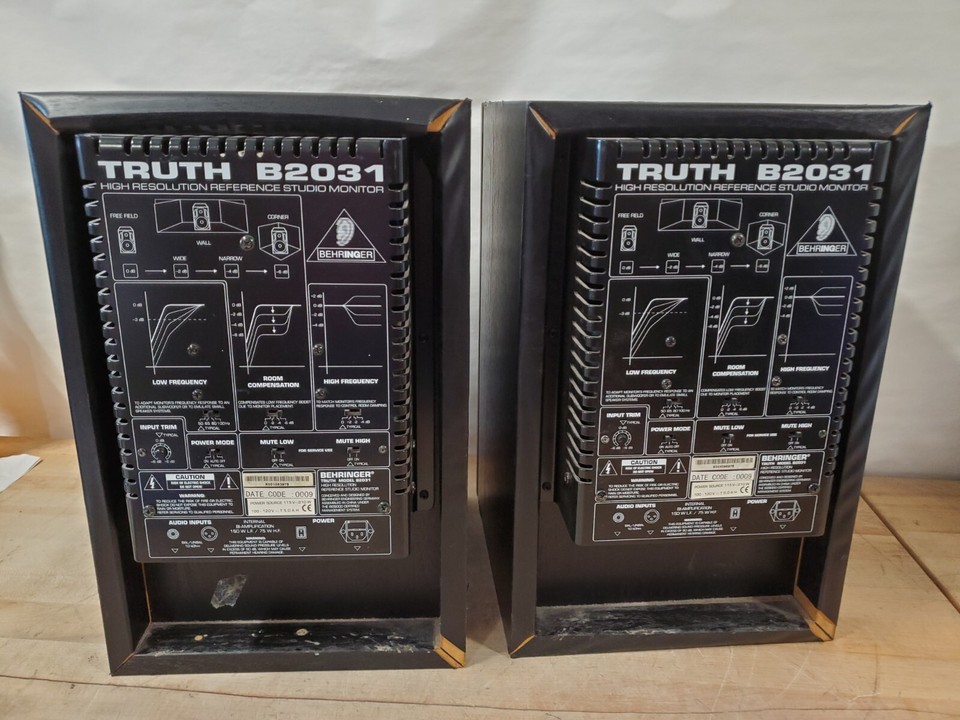 Pair of Behringer Truth B2031 Powered Studio Monitors, Look, Read | eBay