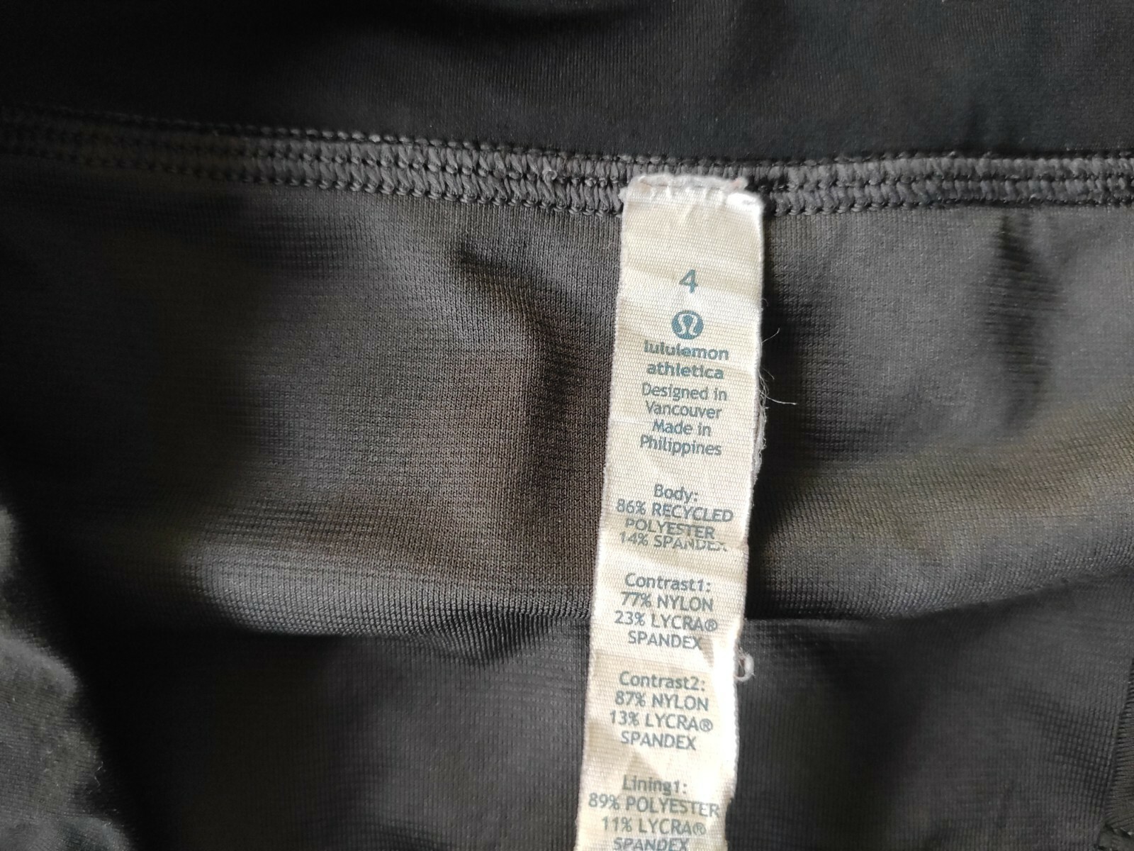 Lululemon size 4 Speed Shorts Curious Jungle flash tracker run times ...