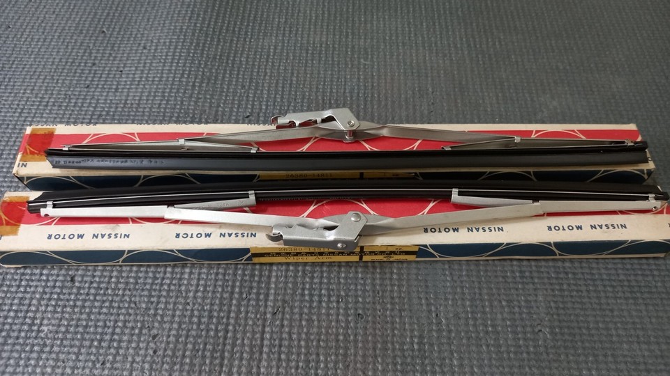 Datsun520/ 521ASSY-BLADE,WINDSHIED WIPER NOS(New genuine) parts IKI ...
